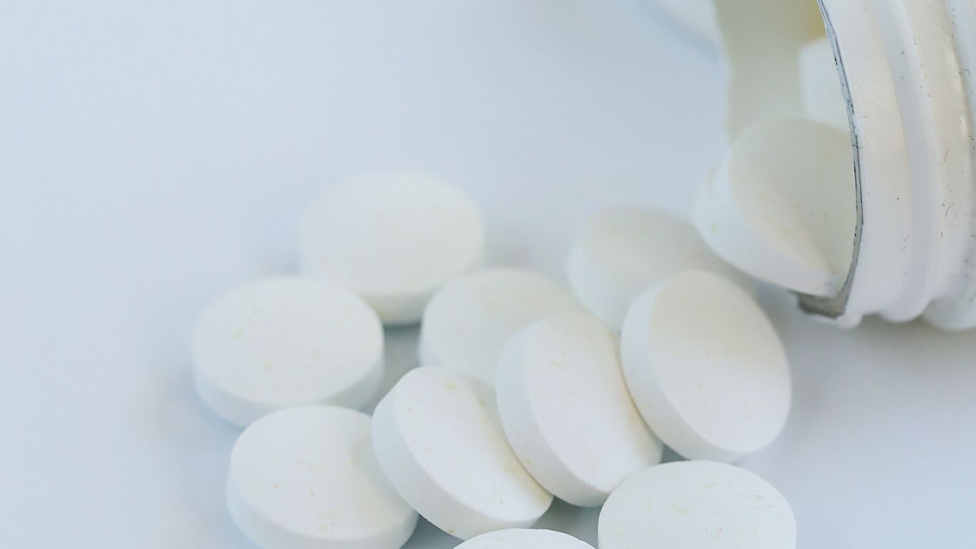 Antidepressants & Weight Changes: What to Expect & Manage